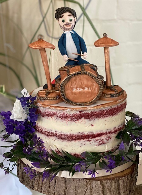 Caricature Cakes | Sarahs Wedding Cakes